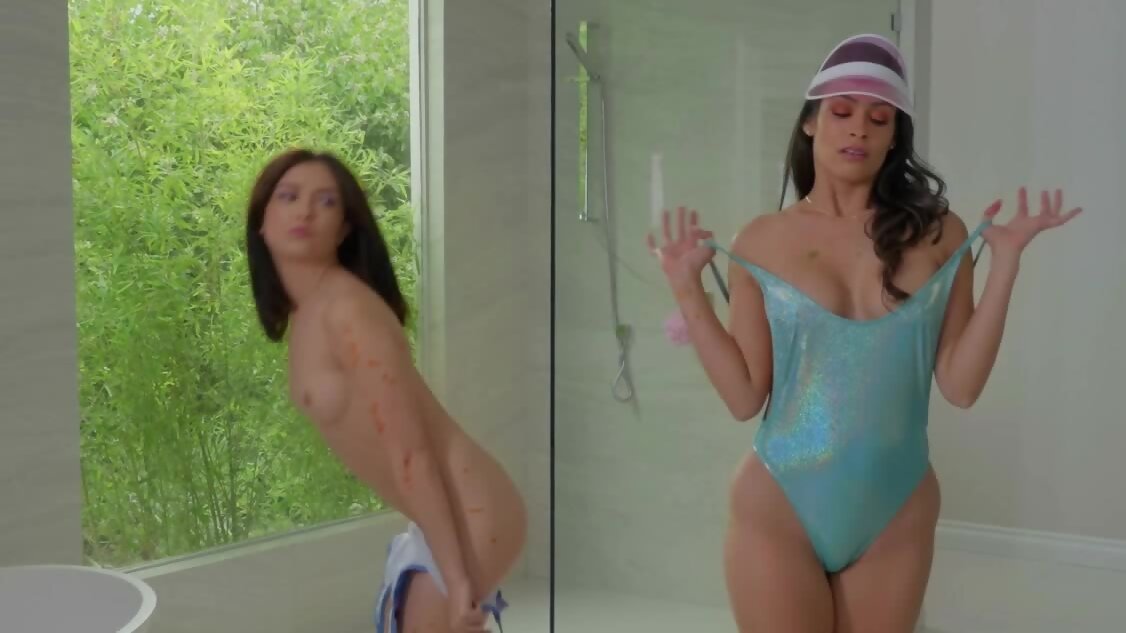 Hotties Make Peace By Having Nasty Lesbian Sex In The Bathroom Sexvid Xxx